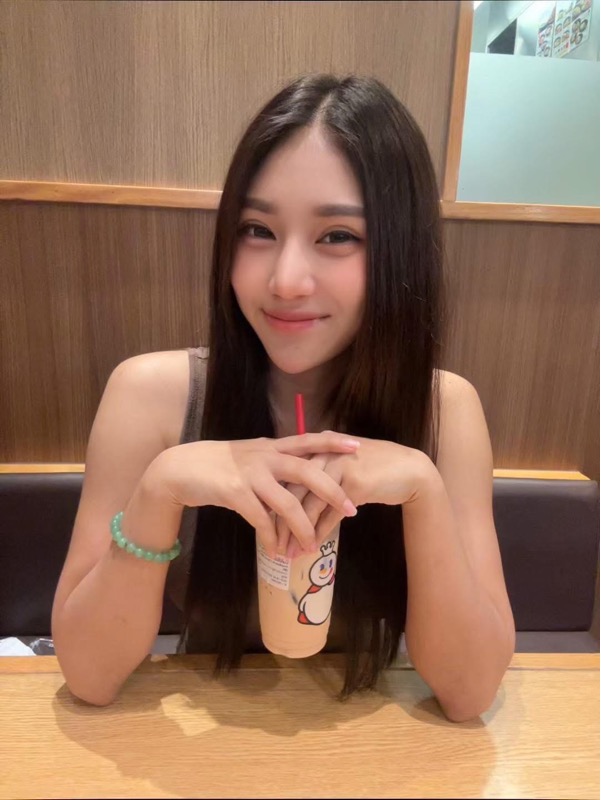 🧊 ice 🧊 (@naphak_789) is LIVE - TikTok LIVE