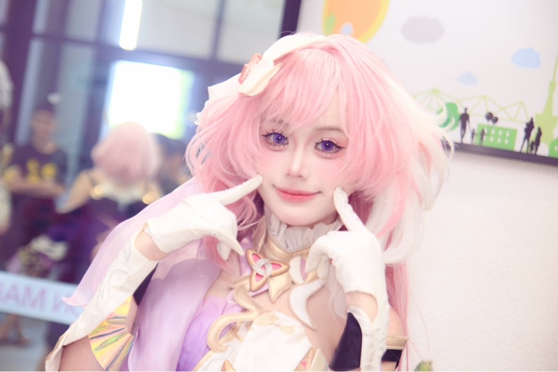 Nữ thần điện ảnh🍊 (@bonnieminmin) is LIVE - TikTok LIVE