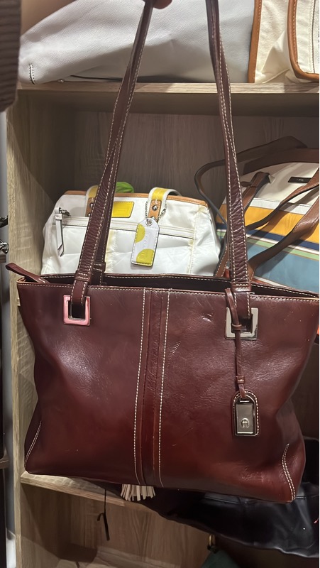 Rebe Bags🛍️👜 (@bagstore04) is LIVE - TikTok LIVE