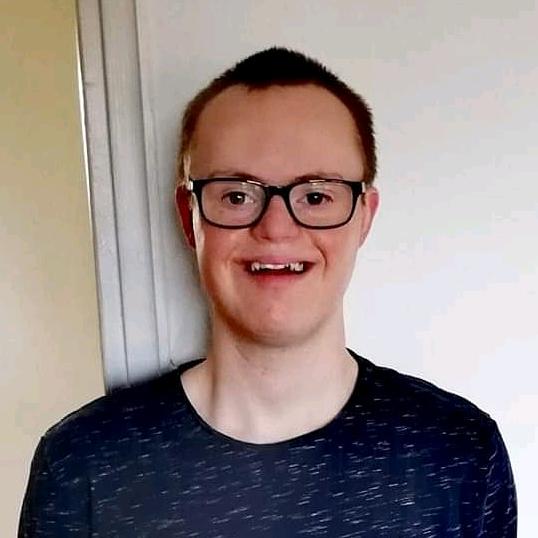 Michael Linnet (@michaellinnet) is LIVE | TikTok