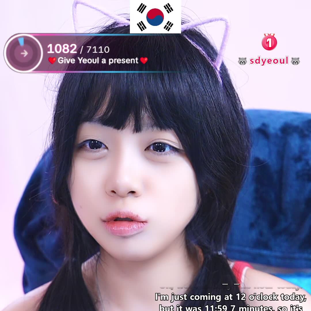 🦝Yeo_ul🦝 (@yeo._.ul2) is LIVE - TikTok LIVE