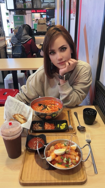 Mrs. Morningstar (@shamorningstar) is LIVE - TikTok LIVE