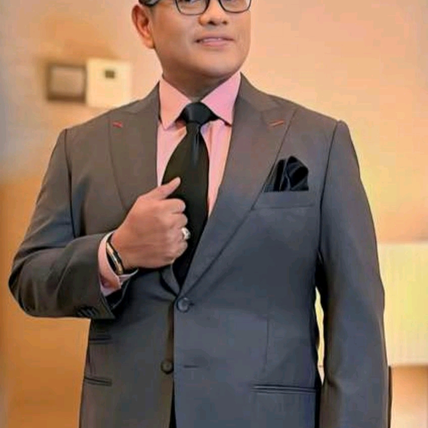 Datuk Wira Dr. Azizan Osman (@azizanosman_official) is LIVE - TikTok LIVE