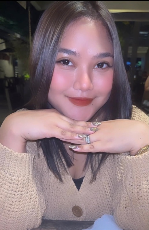 Neneng G (@ghellanicolas) is LIVE - TikTok LIVE