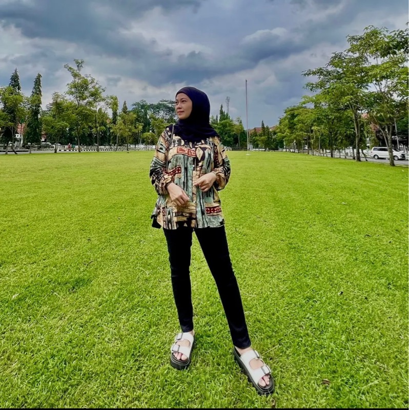 khananda kiki (@khanandakiki) is LIVE - TikTok LIVE