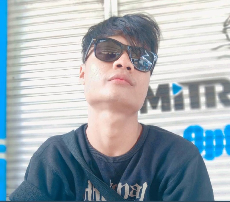 Zhaky Rose MANs (@zhakyrose19) is LIVE - TikTok LIVE