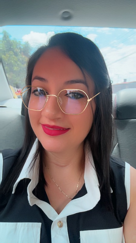 Catalina Castañedaᴰᴹ (@catalina_10299) is LIVE - TikTok LIVE