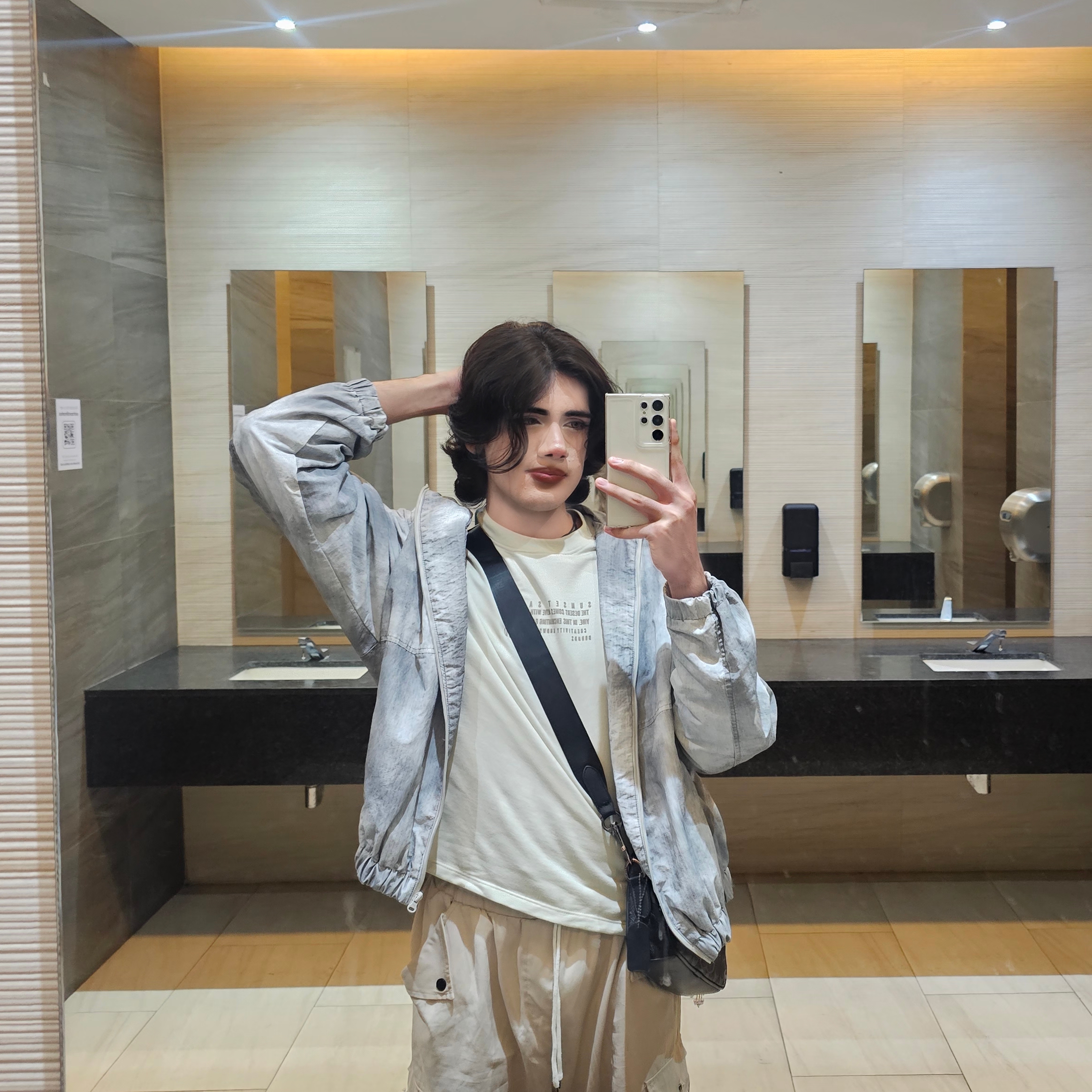 Laguna•☆ (@_laguna_1995) is LIVE - TikTok LIVE