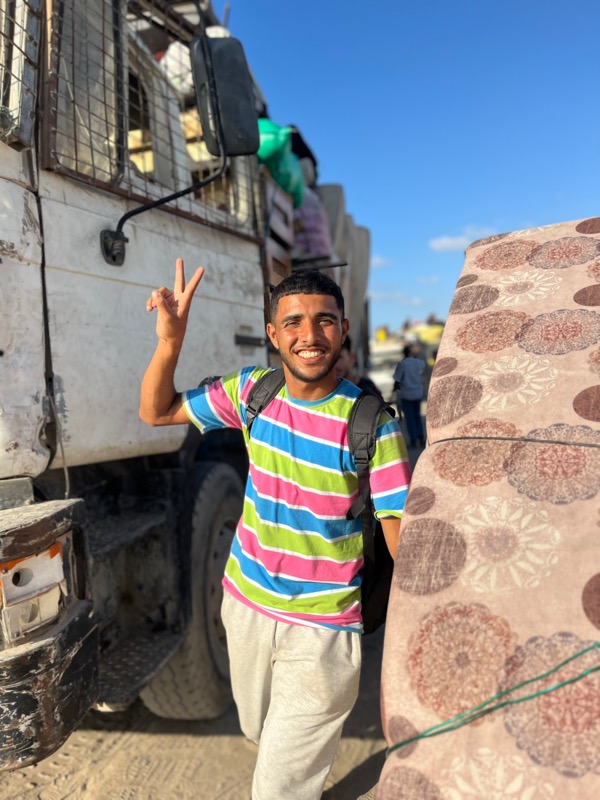 مؤمن أحمد 🇵🇸 (@momin.ahmad223) is LIVE - TikTok LIVE