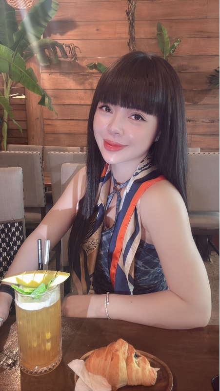 Lyra (@lyra.0893) is LIVE - TikTok LIVE