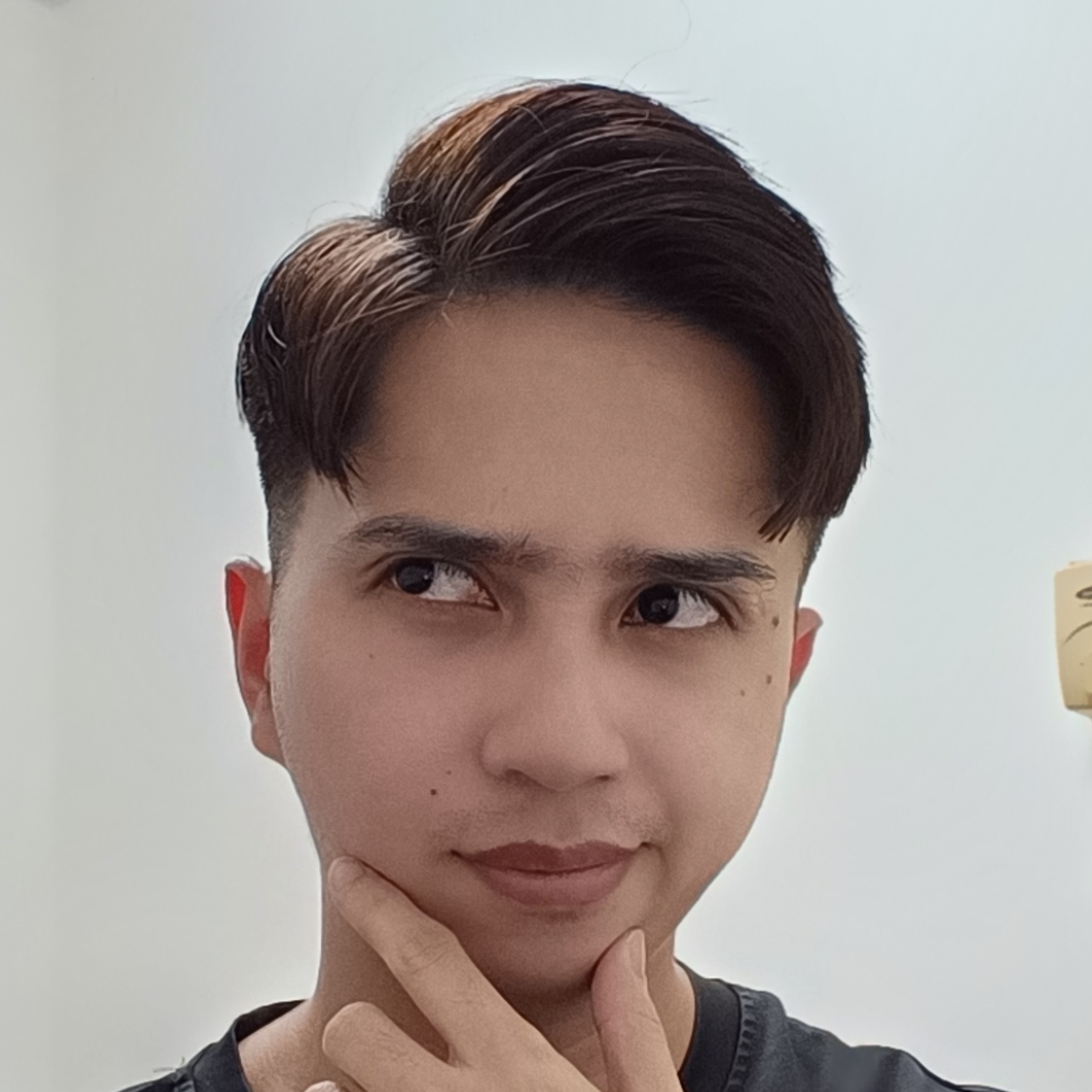Vee (@vee.ai_) is LIVE - TikTok LIVE