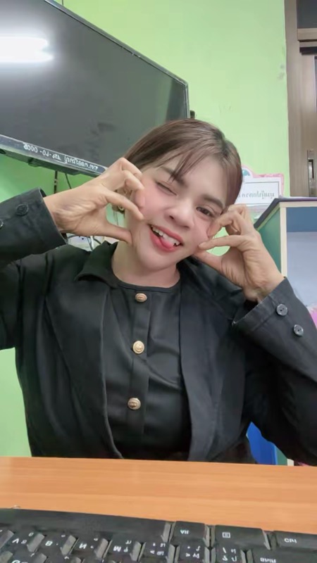 Jirawan อ๋อมแอ๋ม (@jirawan47533) is LIVE - TikTok LIVE