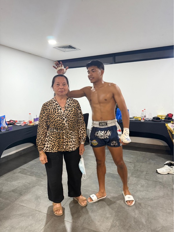 Kabilan Jelevan Apparel (@kabilanjelevan) is LIVE - TikTok LIVE