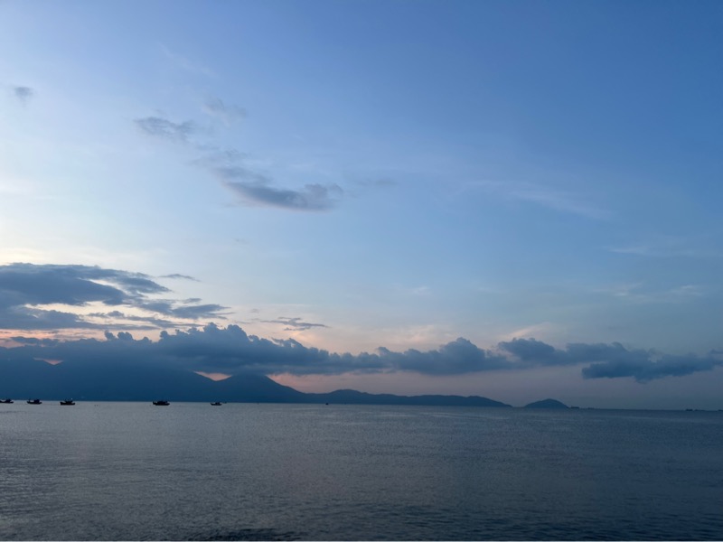 Apple meomeow 🦄 (@_ngt.hoaiii) is LIVE - TikTok LIVE