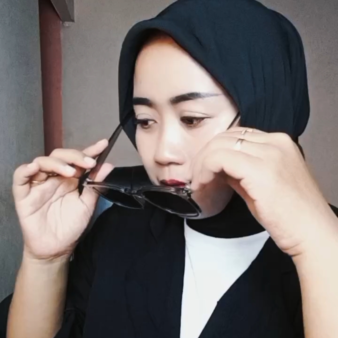mentari madu (@andara_kevin) is LIVE - TikTok LIVE