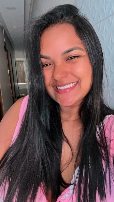 Andreza Marinho (@andrezamarinho.of) is LIVE - TikTok LIVE