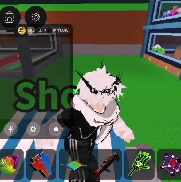 >_ _