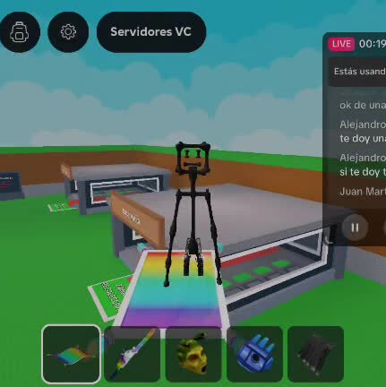 @Derek___>>>saenz (@derekssaenz40) is LIVE - TikTok LIVE