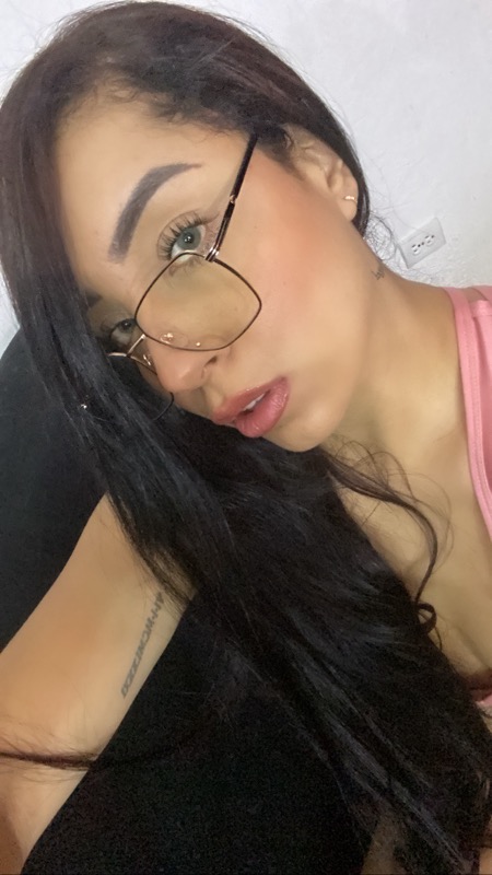 Valentinaaa (@oficialvalentin) is LIVE - TikTok LIVE