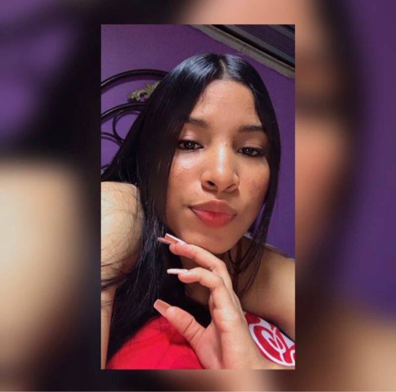 Valen🦋 (@valen_12453) is LIVE - TikTok LIVE