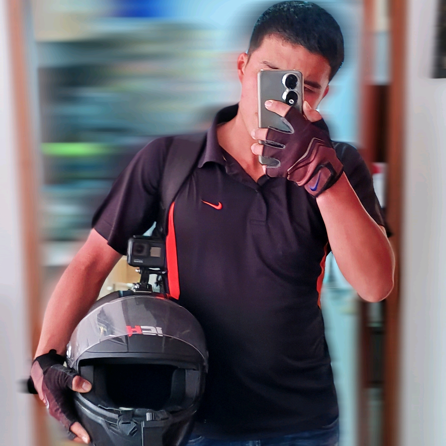 Alex_Tovar (@alextovar222) is LIVE - TikTok LIVE