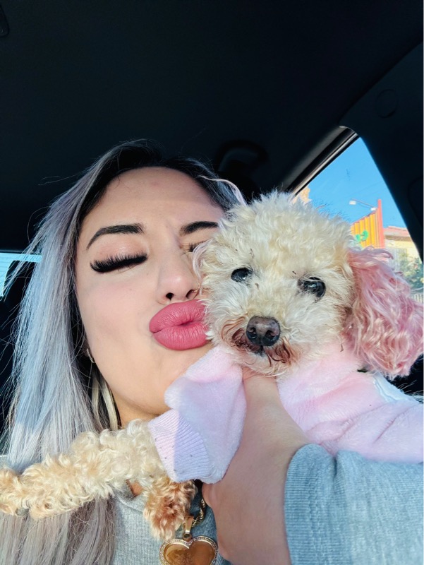 Alanis Ramírez (@alanisramirezz) is LIVE - TikTok LIVE