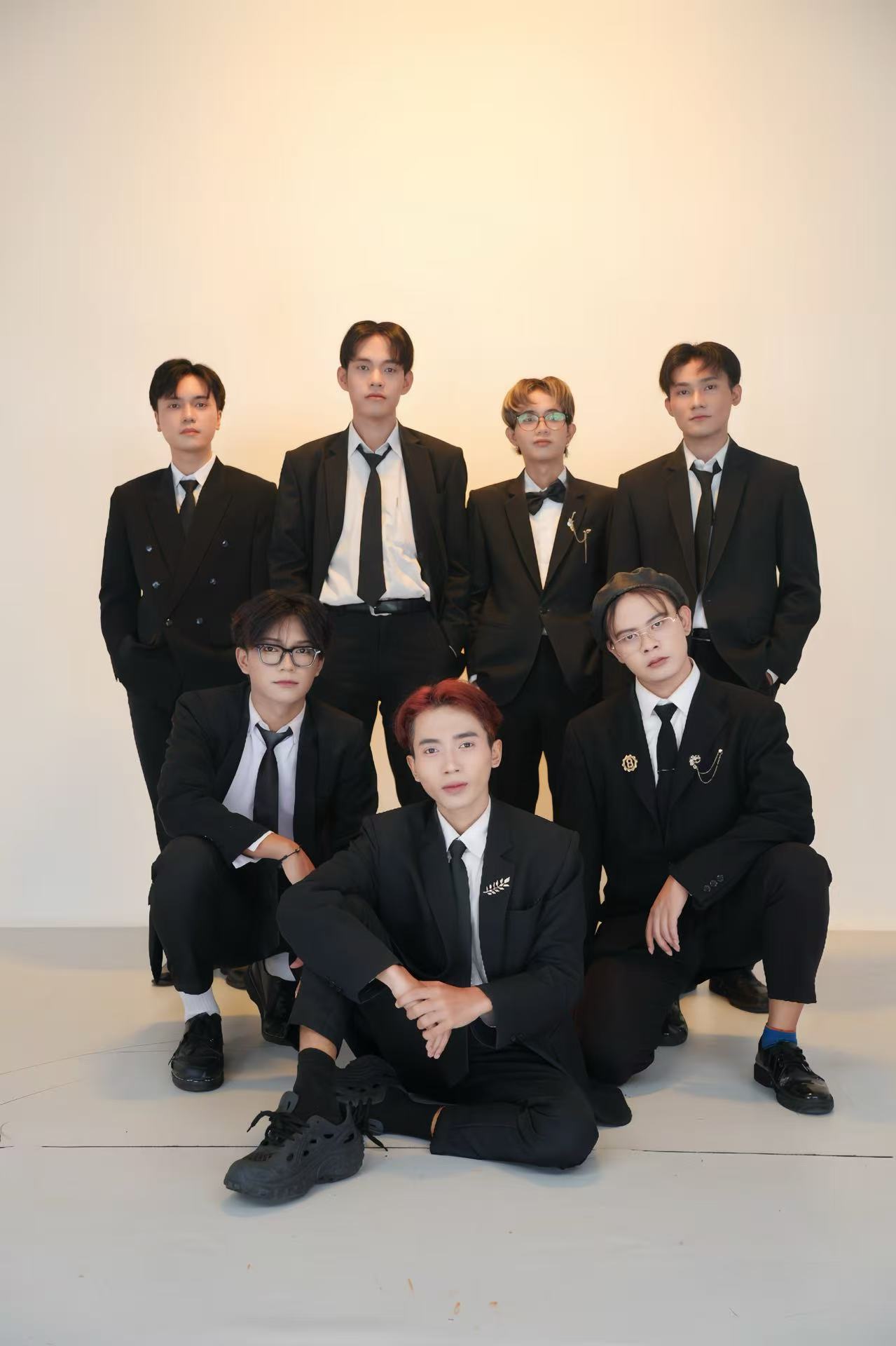 Flow Boys (@flowboys_5) is LIVE - TikTok LIVE