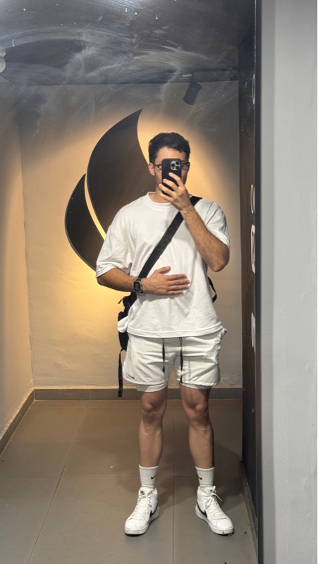 Angel Osorio (@aizarieswallenstein) is LIVE - TikTok LIVE