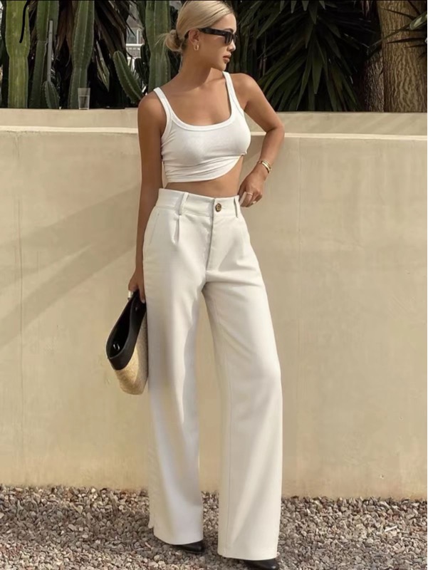 Ana Zimmer (@anazimmr) is LIVE - TikTok LIVE