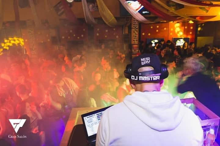 🪩Dj Master🎧🇨🇱🎛🎶🔊 (@djmaster_in_the_mix) is LIVE - TikTok LIVE