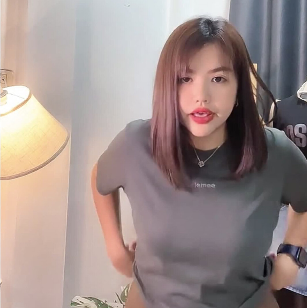 Natthakan style (@nat.thakan23) is LIVE - TikTok LIVE